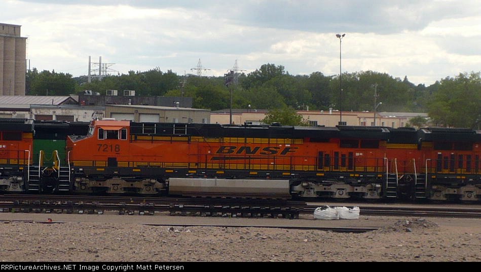 BNSF 7218